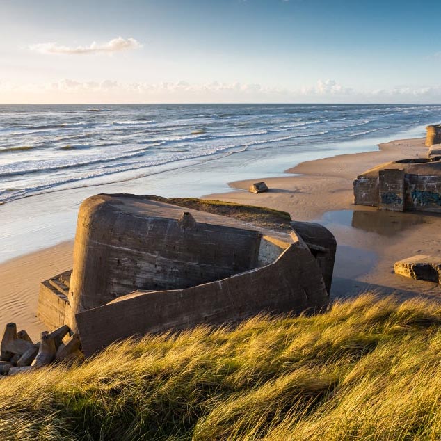 Normandy : D-day Landing Beaches Tour - Visit Paris Tours
